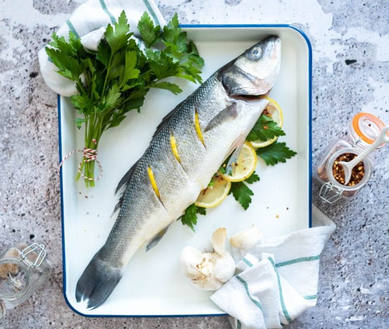 Hele vis uit de oven | Eef Kookt Zo