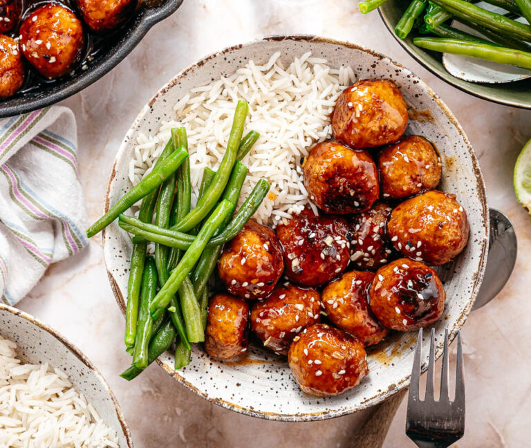 Gehaktballetjes in zoetzure saus | Eef Kookt Zo